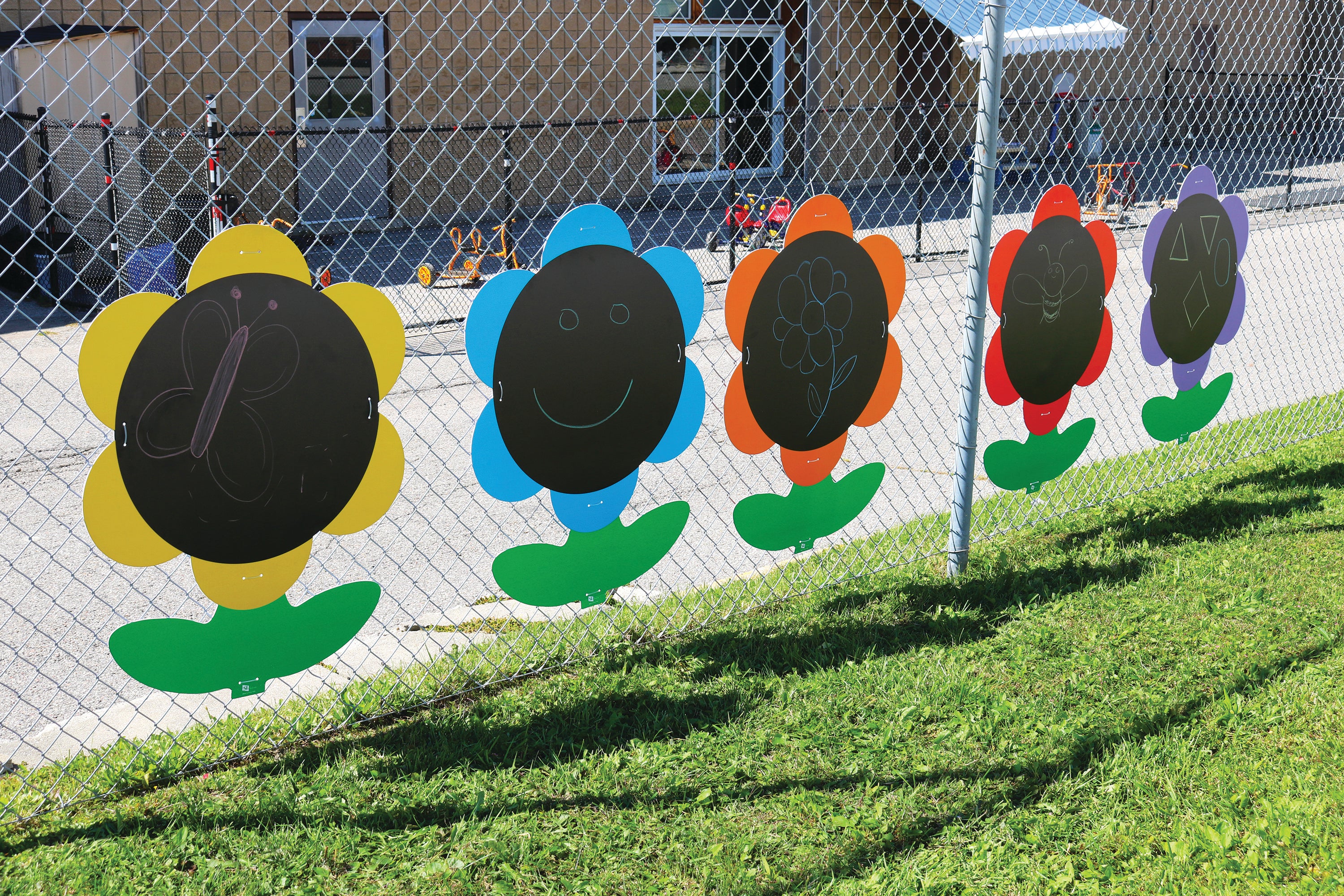 Outdoor Giant Chalkboard Flowers - Set of 5